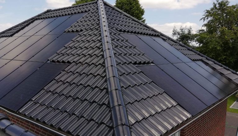 Dachintegrierte Photovoltaikanlagen Cuxhaven | Plate GmbH & Co.KG